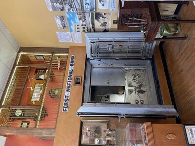 Coach & Artist Rene Sepulveda Opens his Valley of The Fire Sculpture ...